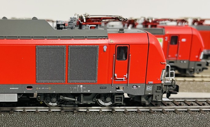 Die neue Zweikraft-Lokomotive der der DB-AG